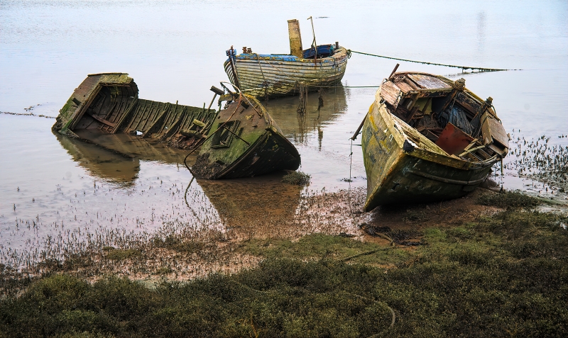 Barrow Boats and Bits - Pentax User