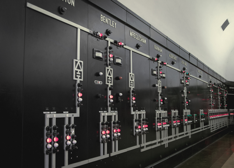 Woking Electrical Control Room - Pentax User
