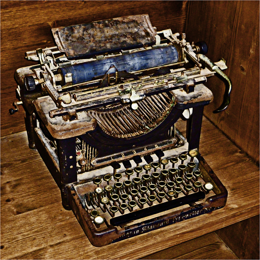 Old Remington typewriter by mudge - Pentax User Old Remington typewriter by mudge - Pentax User