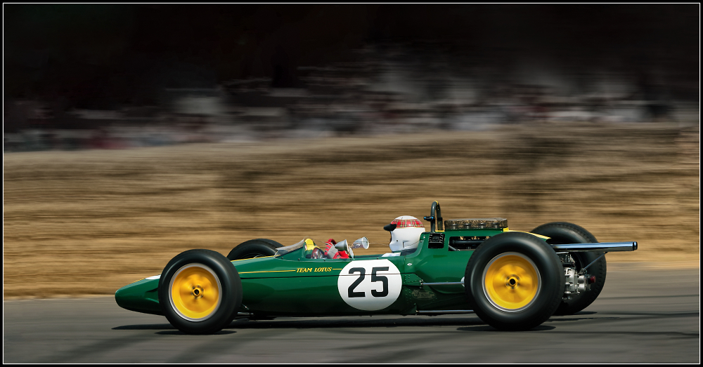 Lotus 25 by Weslake - Pentax User